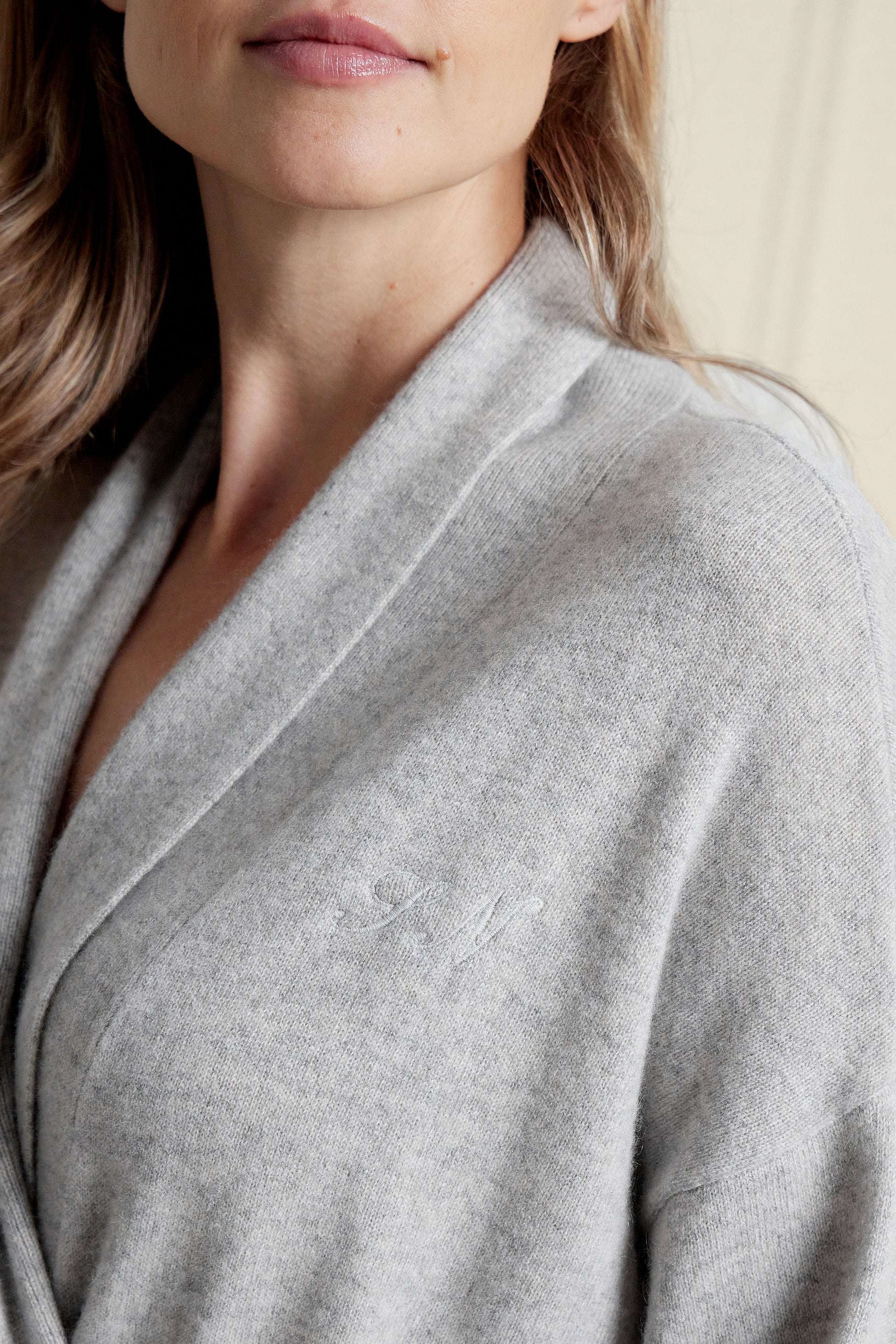 Pure Cashmere Long Robe in Dove Grey – KIP